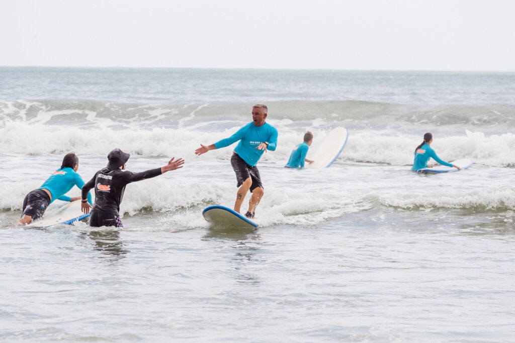Noosa Heads Surf Lessons - Go Ride A Wave
